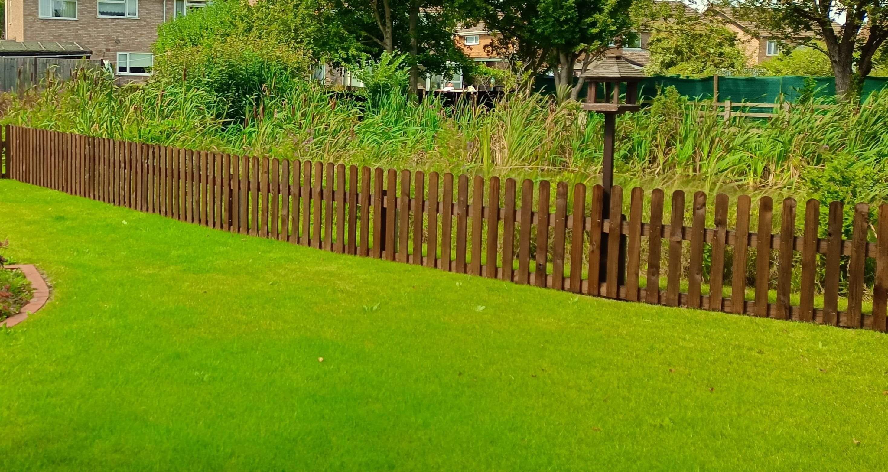 Picket Fencing | Useful-Bloke - Mark Brooks Fencing