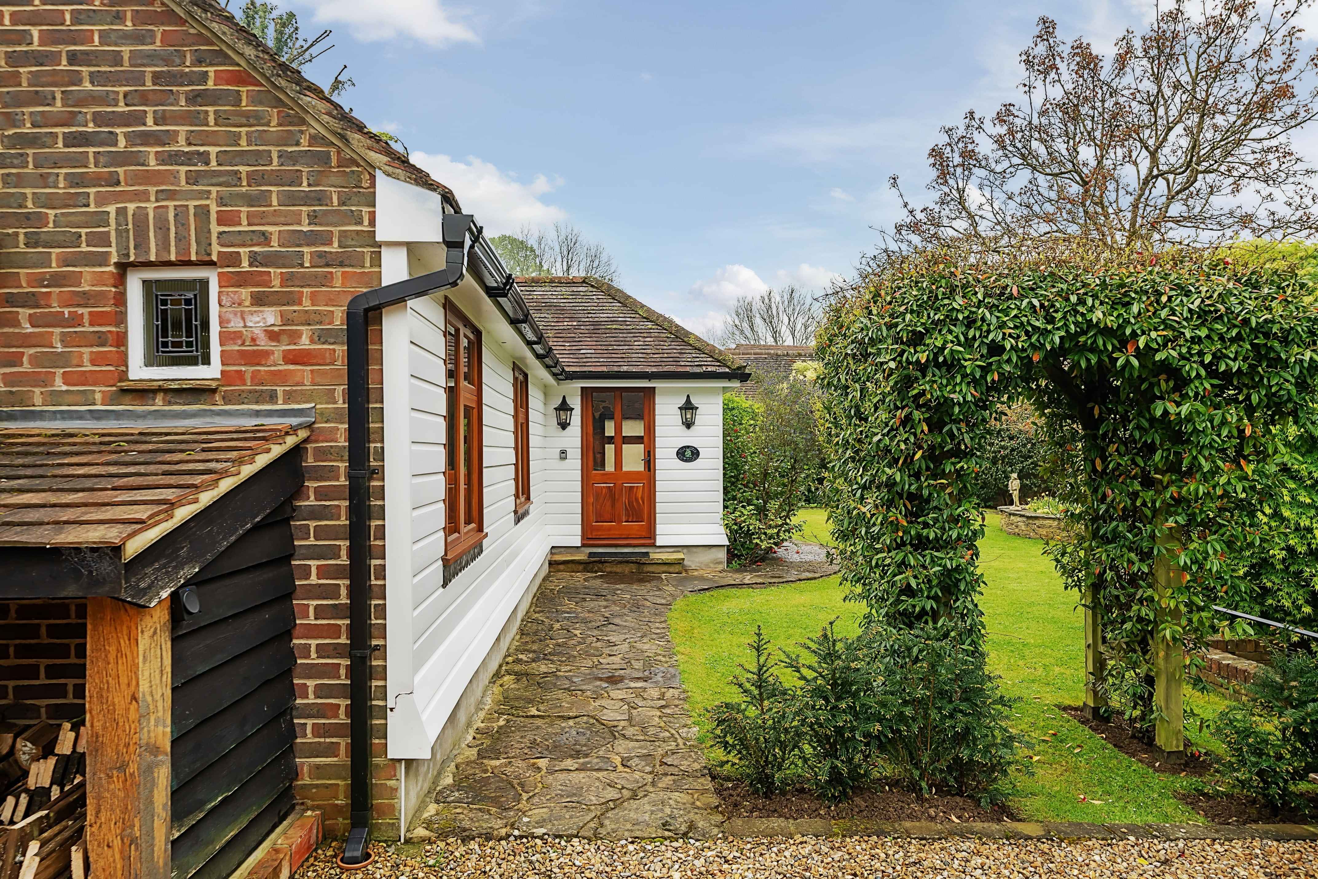 Walnut Cottage Horsham | Walnut Escapes